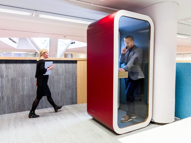 Conheça o phone booth Framery - Blog Atec Original Design